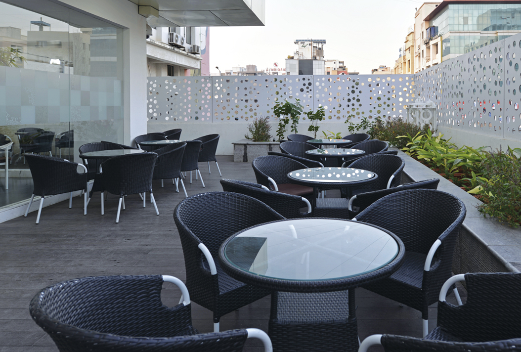 Syska house in Pune - The Tiles of India