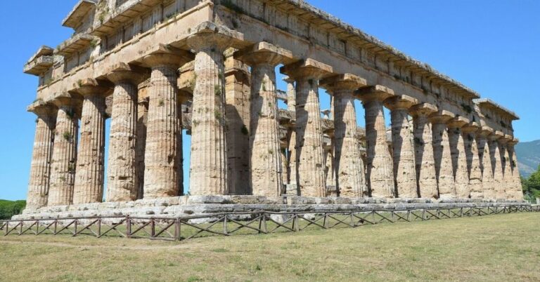 Famous Greco Roman architecture structures - The Tiles of India